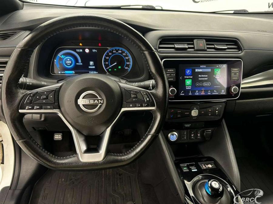 White Nissan Leaf 2023 in Vilnius, with an engine capacity of 0.00 L and mileage of 115 thousand km for 18300 €, photo 13 on AUTOMOTO.COM.LV