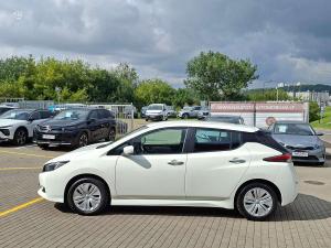 White Nissan Leaf 2023 in Vilnius, with an engine capacity of 0.00 L and mileage of 30 thousand km for 14950 €, photo 3 on AUTOMOTO.COM.LV