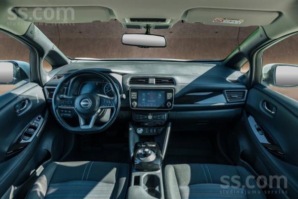 Nissan Leaf 2023 Rīga vietnē Balts Nissan Leaf 2023 Rīga, ar dzinēja tilpumu 0.00 L un nobraukumu 28 tūkst. km par 18900 €, foto 11 vietnē AUTOMOTO.COM.LV