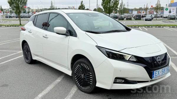 White Nissan Leaf 2023 in Riga, with an engine capacity of 0.00 L and mileage of 53 thousand km for 19900 €, photo 1 on AUTOMOTO.COM.LV