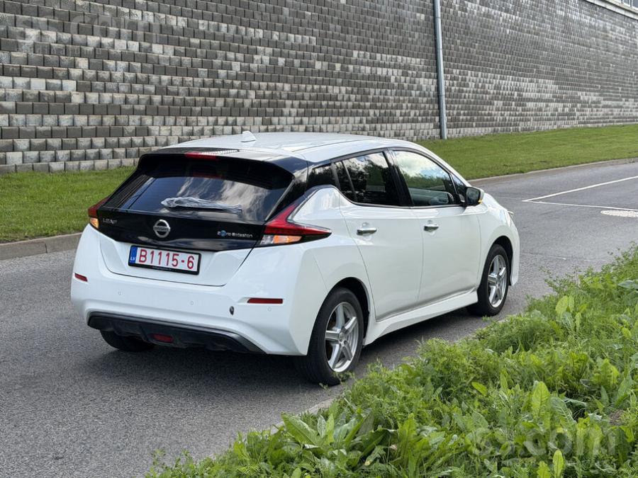 Balts Nissan Leaf 2023 Rīga, ar dzinēja tilpumu 0.00 L un nobraukumu 102 tūkst. km par 14500 €, foto 10 vietnē AUTOMOTO.COM.LV