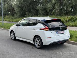 Balts Nissan Leaf 2023 Rīga, ar dzinēja tilpumu 0.00 L un nobraukumu 102 tūkst. km par 14500 €, foto 14 vietnē AUTOMOTO.COM.LV