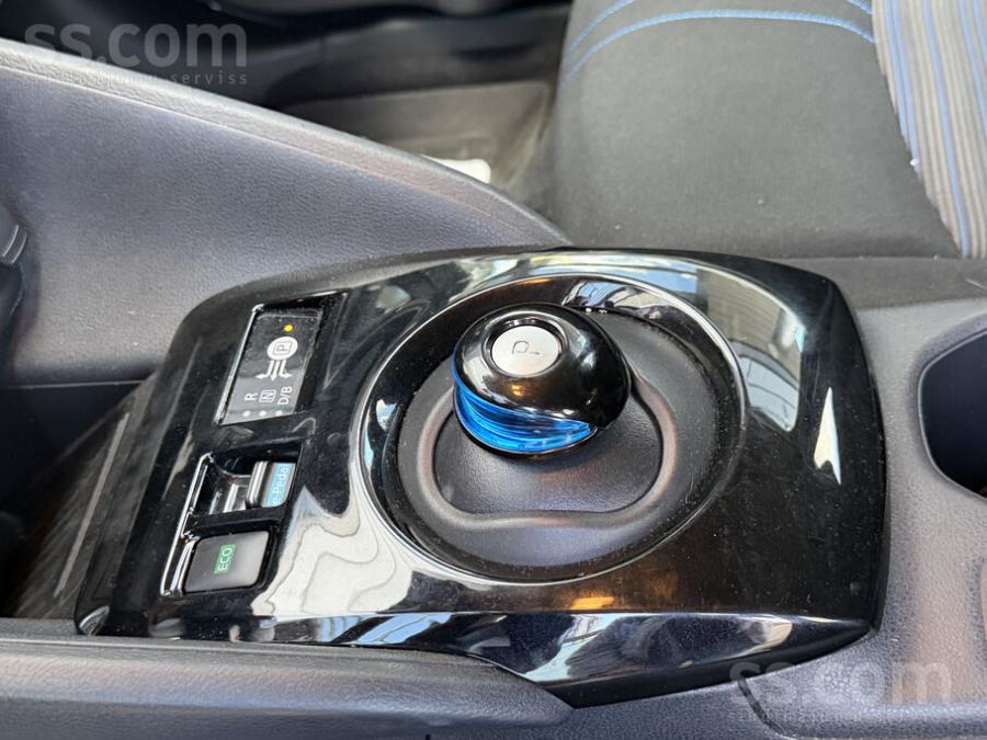 Balts Nissan Leaf 2023 Rīga, ar dzinēja tilpumu 0.00 L un nobraukumu 102 tūkst. km par 14500 €, foto 19 vietnē AUTOMOTO.COM.LV