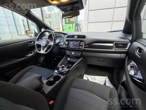 Balts Nissan Leaf 2023 Rīga, ar dzinēja tilpumu 0.00 L un nobraukumu 102 tūkst. km par 14500 €, foto 20 vietnē AUTOMOTO.COM.LV