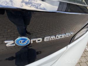 Balts Nissan Leaf 2023 Rīga, ar dzinēja tilpumu 0.00 L un nobraukumu 102 tūkst. km par 14500 €, foto 21 vietnē AUTOMOTO.COM.LV