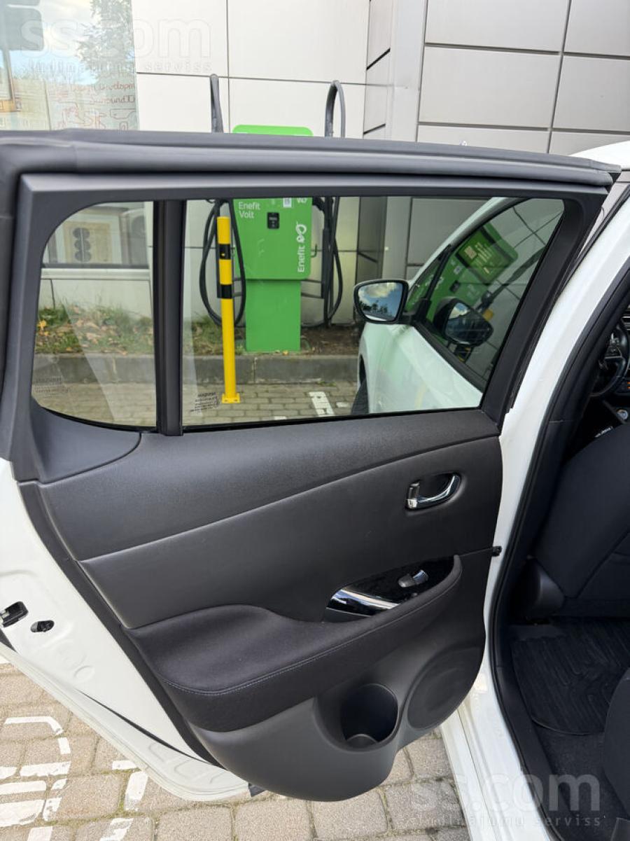 Balts Nissan Leaf 2023 Rīga, ar dzinēja tilpumu 0.00 L un nobraukumu 102 tūkst. km par 14500 €, foto 22 vietnē AUTOMOTO.COM.LV