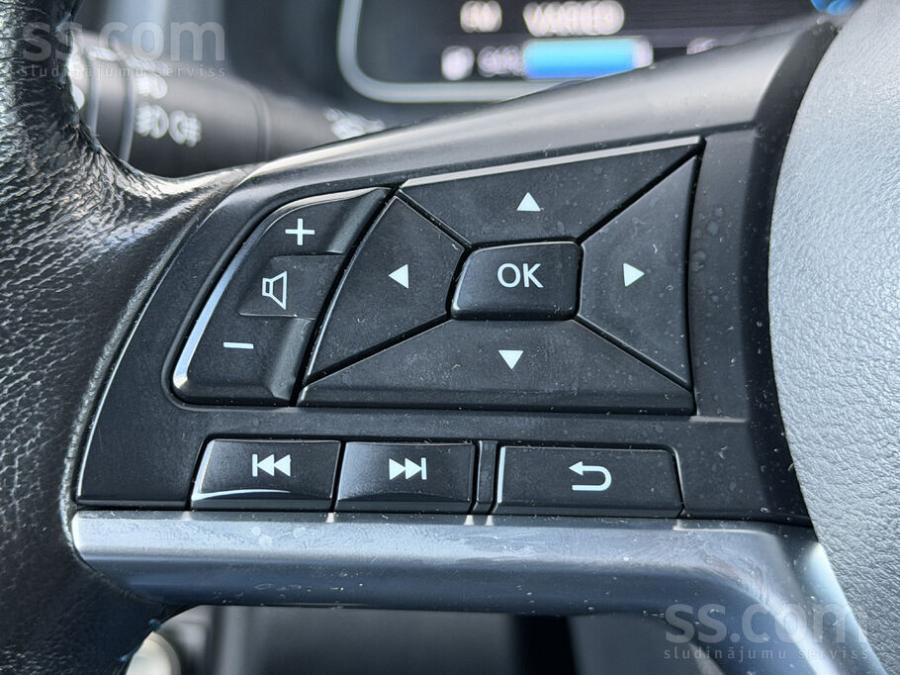 Balts Nissan Leaf 2023 Rīga, ar dzinēja tilpumu 0.00 L un nobraukumu 102 tūkst. km par 14500 €, foto 26 vietnē AUTOMOTO.COM.LV