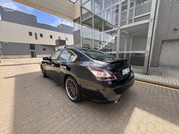 Black Nissan Maxima 2012 in Vilnius, with an engine capacity of 3.50 L and mileage of 262 thousand km for 5500 €, photo 7 on AUTOMOTO.COM.LV