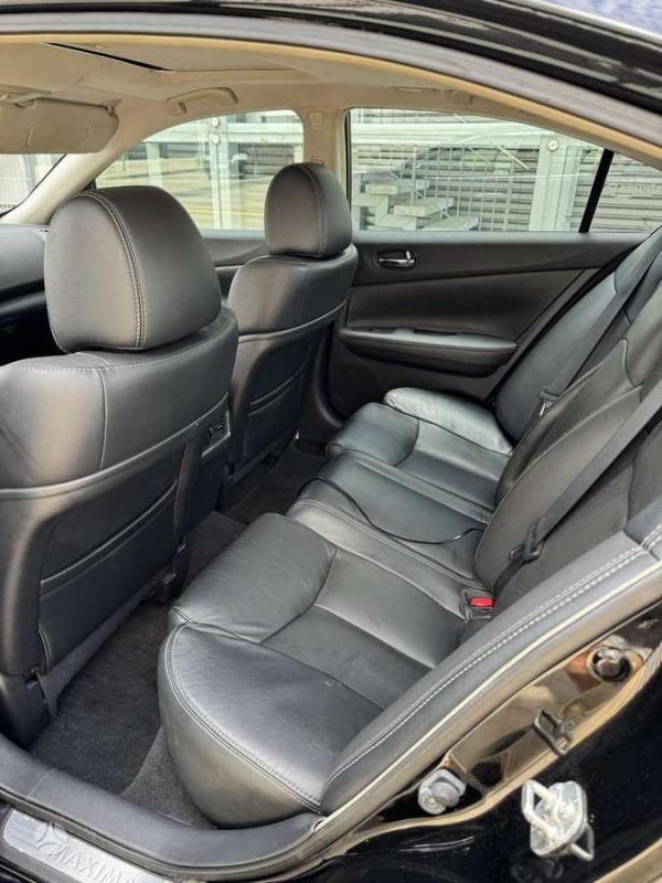 Black Nissan Maxima 2012 in Vilnius, with an engine capacity of 3.50 L and mileage of 262 thousand km for 5500 €, photo 10 on AUTOMOTO.COM.LV