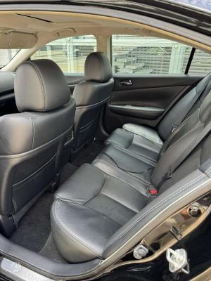 Black Nissan Maxima 2012 in Vilnius, with an engine capacity of 3.50 L and mileage of 262 thousand km for 5500 €, photo 11 on AUTOMOTO.COM.LV