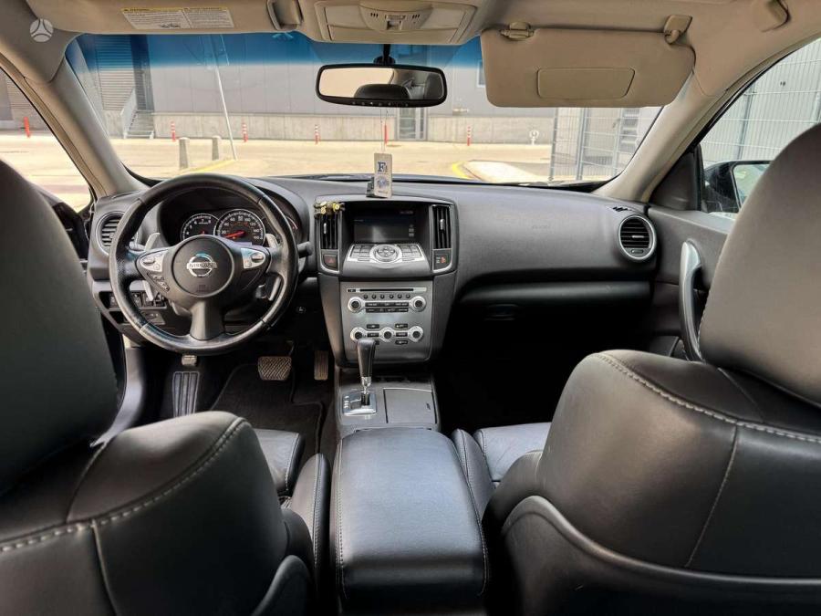 Black Nissan Maxima 2012 in Vilnius, with an engine capacity of 3.50 L and mileage of 262 thousand km for 5500 €, photo 12 on AUTOMOTO.COM.LV