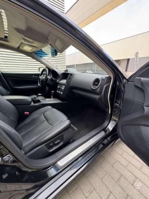 Black Nissan Maxima 2012 in Vilnius, with an engine capacity of 3.50 L and mileage of 262 thousand km for 5500 €, photo 13 on AUTOMOTO.COM.LV