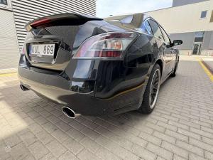 Black Nissan Maxima 2012 in Vilnius, with an engine capacity of 3.50 L and mileage of 262 thousand km for 5500 €, photo 19 on AUTOMOTO.COM.LV