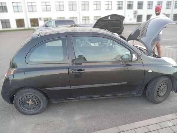 Ниссан Микра 2003 в Каунас на AUTOMOTO.COM.LV Черный Ниссан Микра 2003 в Каунас, объемом двигателя 1.24 л и пробегом 201 тыс. км за 499 €, фото 6 на AUTOMOTO.COM.LV