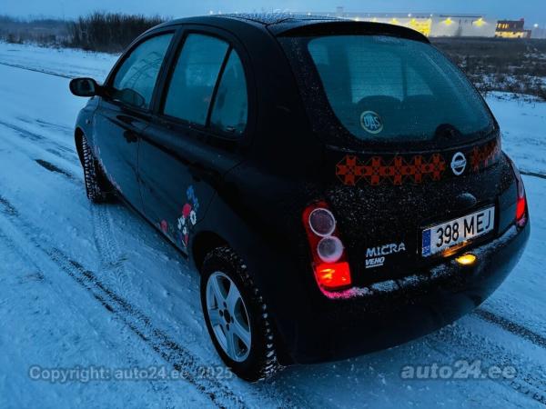 Black Nissan Micra 2004 in Tallinn, with an engine capacity of 1.20 L and mileage of 239 thousand km for 890 €, photo 3 on AUTOMOTO.COM.LV