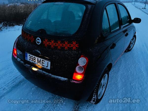 Black Nissan Micra 2004 in Tallinn, with an engine capacity of 1.20 L and mileage of 239 thousand km for 890 €, photo 4 on AUTOMOTO.COM.LV