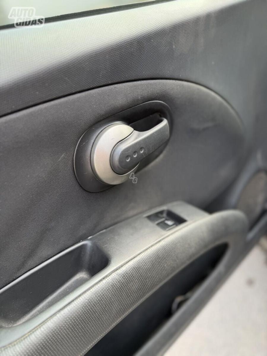 Melns Nissan Micra 2009 Kauņa, ar dzinēja tilpumu 1.40 L un nobraukumu 312 tūkst. km par 850 €, foto 12 vietnē AUTOMOTO.COM.LV