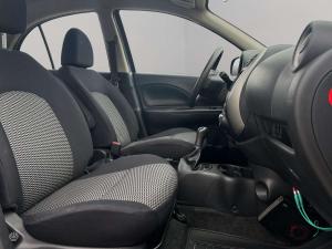 Black Nissan Micra 2015 in Kaunas, with an engine capacity of 1.20 L and mileage of 177 thousand km for 3999 €, photo 8 on AUTOMOTO.COM.LV