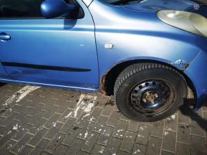 Blue Nissan Micra 2004 in Vilnius, with an engine capacity of 1.24 L and mileage of 210 thousand km for 1111 €, photo 14 on AUTOMOTO.COM.LV