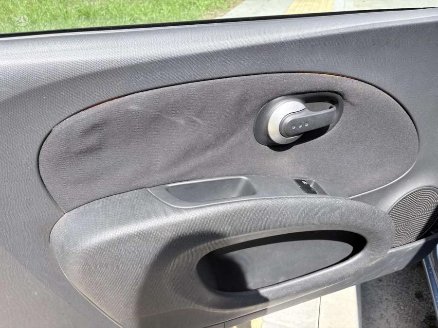 Zils Nissan Micra 2009 Viļņa, ar dzinēja tilpumu 1.24 L un nobraukumu 117 tūkst. km par 1500 €, foto 17 vietnē AUTOMOTO.COM.LV