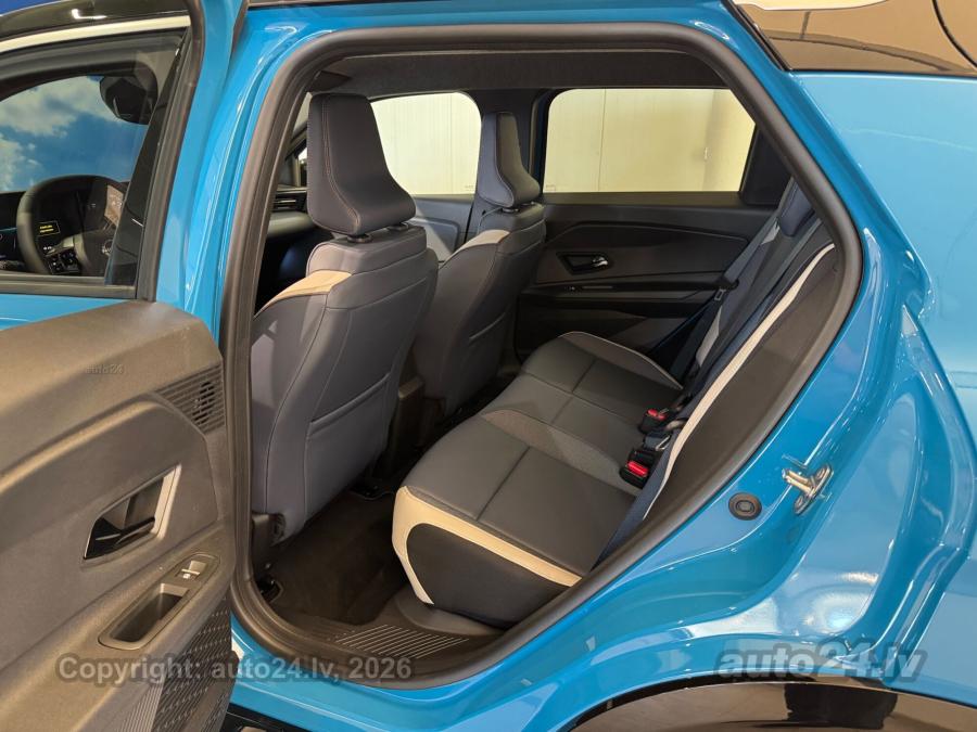 Blue Nissan Micra 2026 in Tallinn, with an engine capacity of 0.00 L and mileage of 0 thousand km for 35590 €, photo 30 on AUTOMOTO.COM.LV