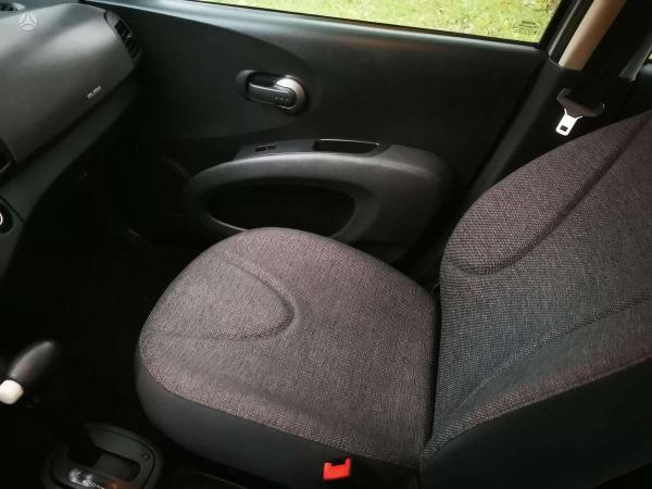 Grey Nissan Micra 2005 in Vilnius, with an engine capacity of 1.30 L and mileage of 120 thousand km for 2380 €, photo 7 on AUTOMOTO.COM.LV