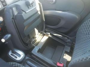 Grey Nissan Micra 2006 in Vilnius, with an engine capacity of 1.30 L and mileage of 177 thousand km for 2650 €, photo 13 on AUTOMOTO.COM.LV