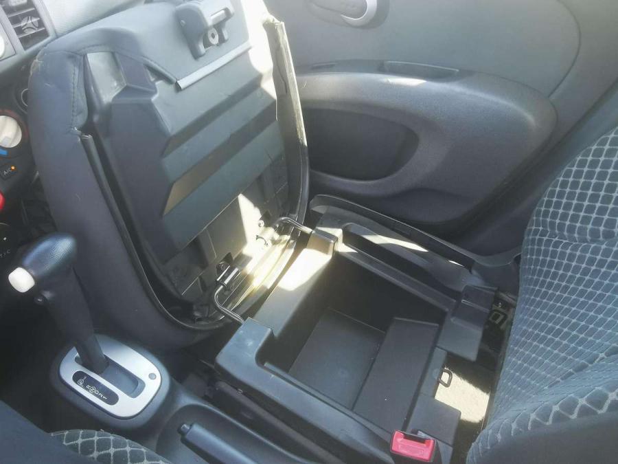 Grey Nissan Micra 2006 in Vilnius, with an engine capacity of 1.30 L and mileage of 177 thousand km for 2650 €, photo 13 on AUTOMOTO.COM.LV
