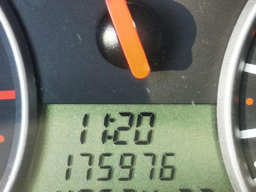 Grey Nissan Micra 2006 in Vilnius, with an engine capacity of 1.30 L and mileage of 177 thousand km for 2650 €, photo 14 on AUTOMOTO.COM.LV