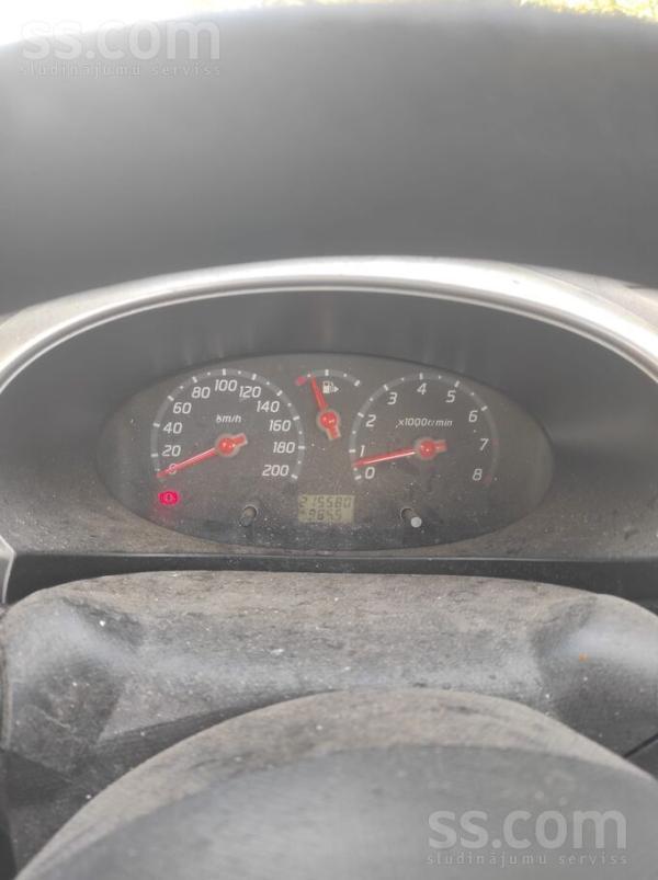 Oranžs Nissan Micra 2004 Rīga, ar dzinēja tilpumu 1.00 L un nobraukumu 216 tūkst. km par 450 €, foto 7 vietnē AUTOMOTO.COM.LV