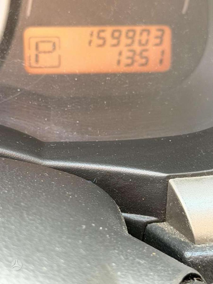 Orange Nissan Micra 2011 in Vilnius, with an engine capacity of 1.20 L and mileage of 160 thousand km for 2300 €, photo 10 on AUTOMOTO.COM.LV