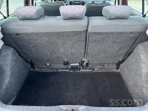 Sarkans Nissan Micra 2004 Rīga, ar dzinēja tilpumu 1.20 L un nobraukumu 216 tūkst. km par 400 €, foto 12 vietnē AUTOMOTO.COM.LV
