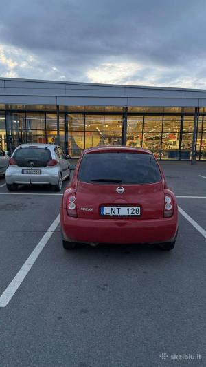 Red Nissan Micra 2005 in Moletai, with an engine capacity of 1.00 L and mileage of 175 thousand km for 900 €, photo 4 on AUTOMOTO.COM.LV