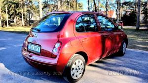 Sarkans Nissan Micra 2006 Tallina, ar dzinēja tilpumu 1.20 L un nobraukumu 175 tūkst. km par 1400 €, foto  vietnē AUTOMOTO.COM.LV