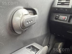 Sarkans Nissan Micra 2008 Talsi, ar dzinēja tilpumu 1.20 L un nobraukumu 246 tūkst. km par 1550 €, foto 12 vietnē AUTOMOTO.COM.LV
