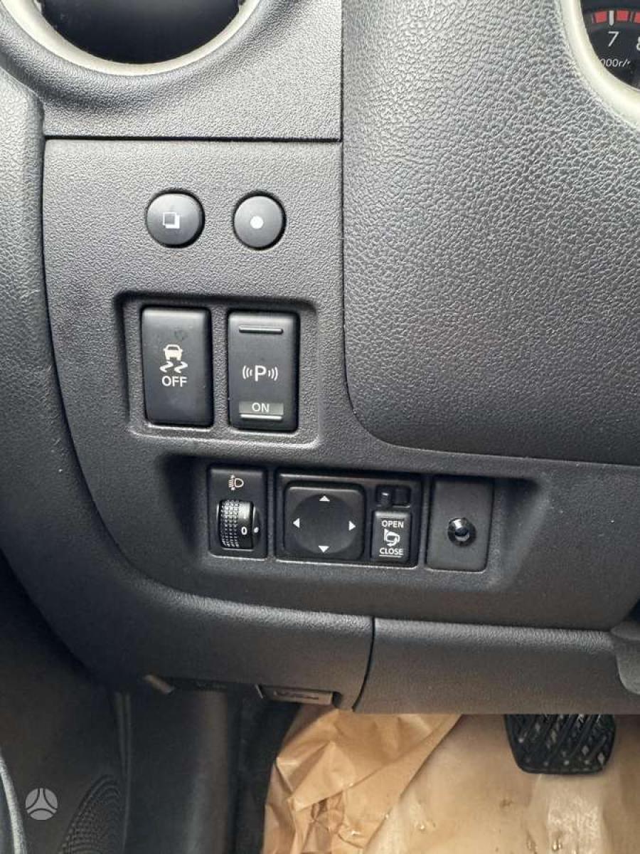 Sarkans Nissan Micra 2011 Telšiai, ar dzinēja tilpumu 1.20 L un nobraukumu 44 tūkst. km par 4300 €, foto 26 vietnē AUTOMOTO.COM.LV