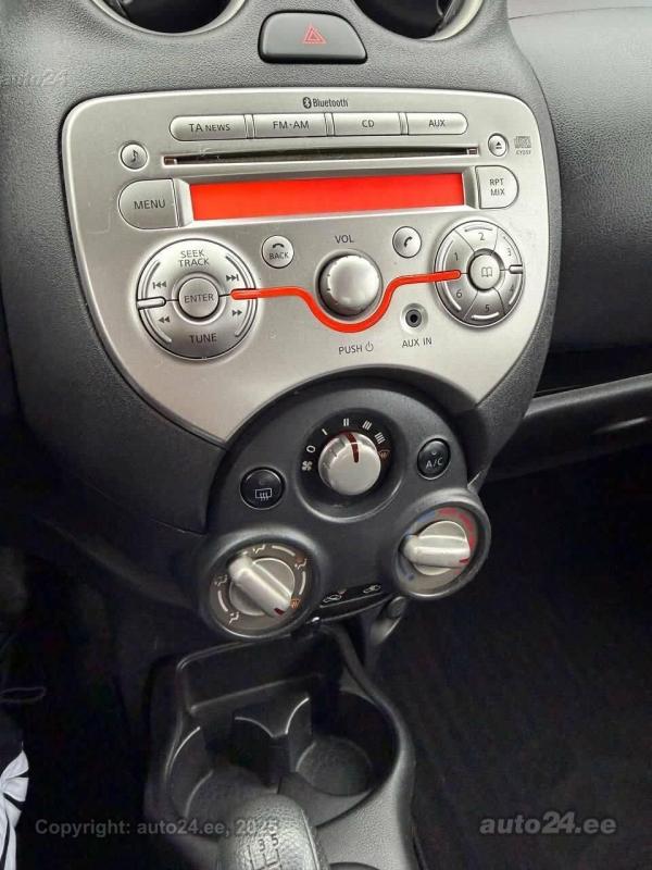 Violets Nissan Micra 2012 Pērnava, ar dzinēja tilpumu 1.20 L un nobraukumu 83 tūkst. km par 3990 €, foto 11 vietnē AUTOMOTO.COM.LV