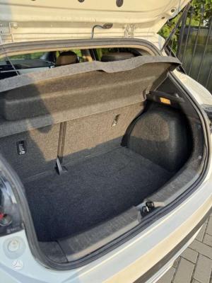 White Nissan Micra 2018 in Radviliskis, with an engine capacity of 0.90 L and mileage of 192 thousand km for 5800 €, photo 9 on AUTOMOTO.COM.LV