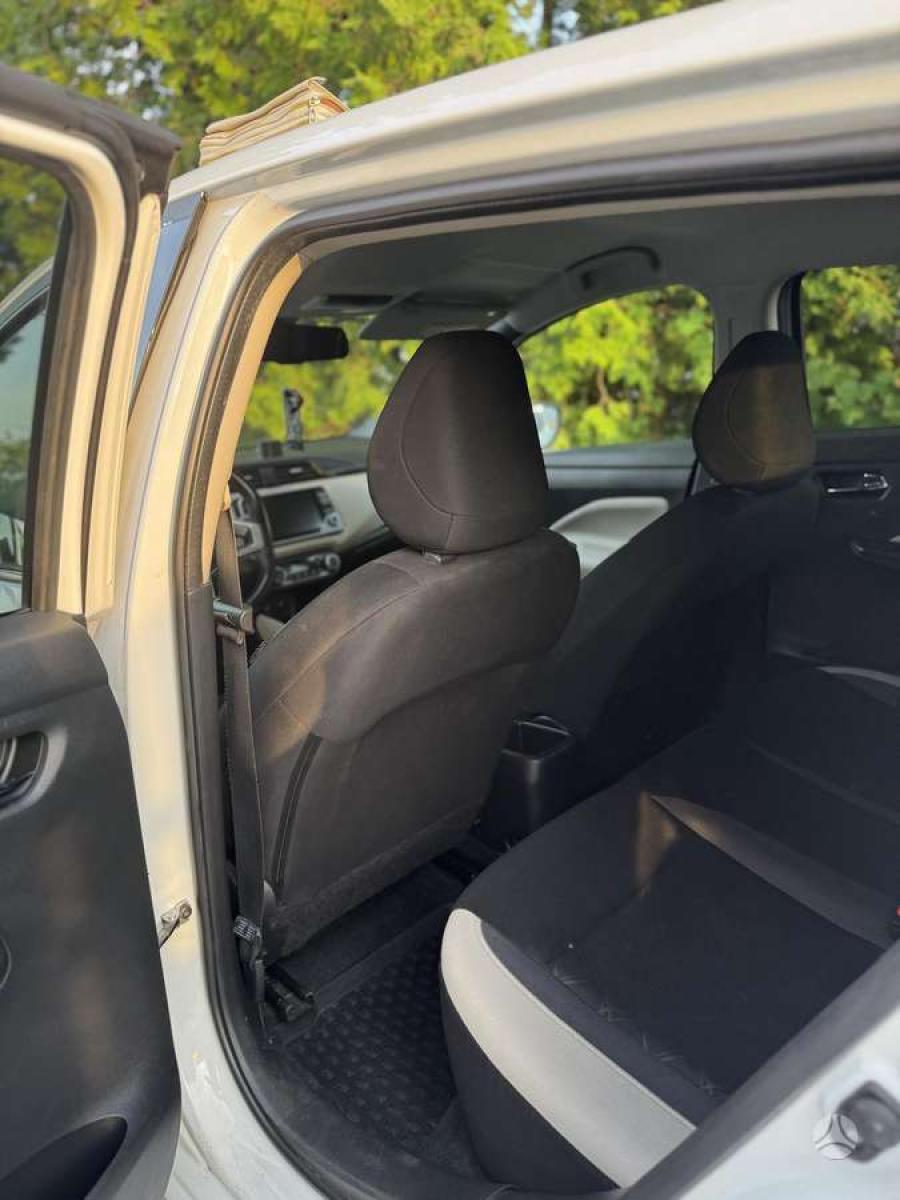 White Nissan Micra 2018 in Radviliskis, with an engine capacity of 0.90 L and mileage of 192 thousand km for 5800 €, photo 13 on AUTOMOTO.COM.LV