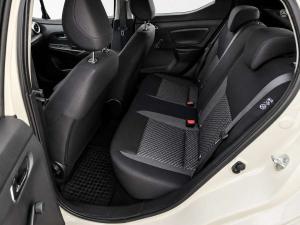 Balts Nissan Micra 2022 Viļņa, ar dzinēja tilpumu 1.00 L un nobraukumu 72 tūkst. km par 11990 €, foto 15 vietnē AUTOMOTO.COM.LV