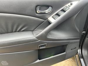 Melns Nissan Murano 2010 Viļņa, ar dzinēja tilpumu 2.50 L un nobraukumu 176 tūkst. km par 5750 €, foto 11 vietnē AUTOMOTO.COM.LV