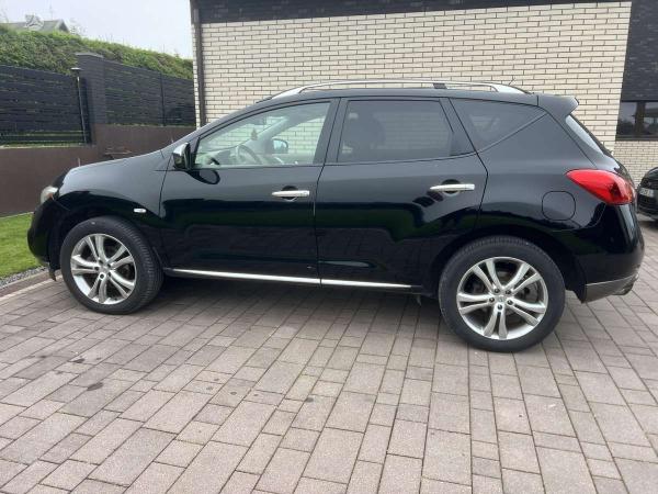 Black Nissan Murano 2011 in Telschi, with an engine capacity of 2.50 L and mileage of 195 thousand km for 5199 €, photo 9 on AUTOMOTO.COM.LV