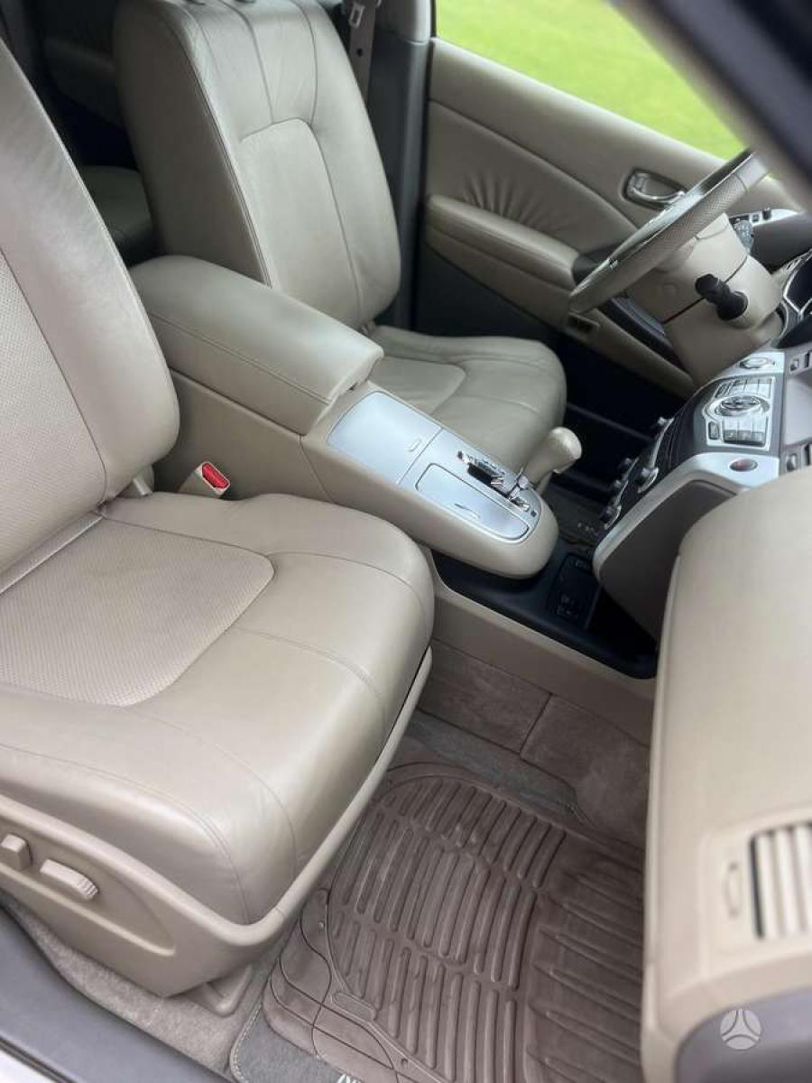 Black Nissan Murano 2011 in Telschi, with an engine capacity of 2.50 L and mileage of 195 thousand km for 5199 €, photo 11 on AUTOMOTO.COM.LV