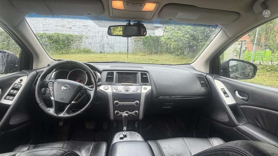 Black Nissan Murano 2012 in Vilnius, with an engine capacity of 2.49 L and mileage of 287 thousand km for 3300 €, photo 13 on AUTOMOTO.COM.LV