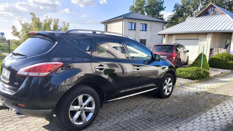 Black Nissan Murano 2012 in Jonava, with an engine capacity of 2.49 L and mileage of 280 thousand km for 6000 €, photo 4 on AUTOMOTO.COM.LV