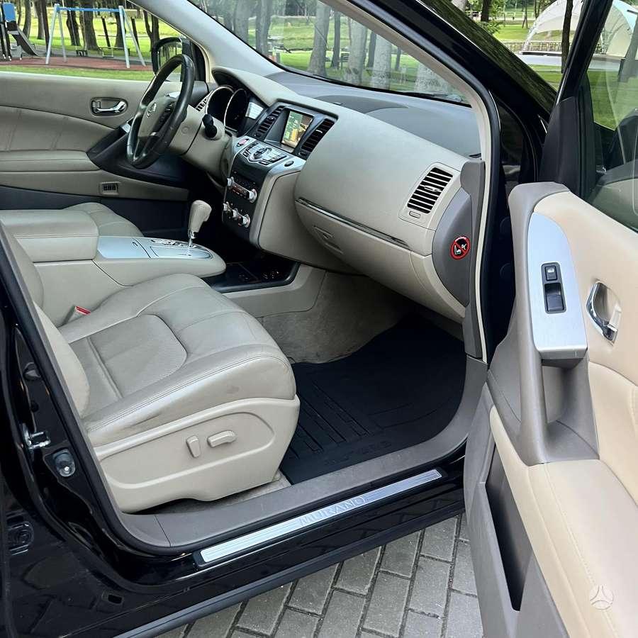 Black Nissan Murano 2013 in Kaunas, with an engine capacity of 2.49 L and mileage of 170 thousand km for 5600 €, photo 8 on AUTOMOTO.COM.LV