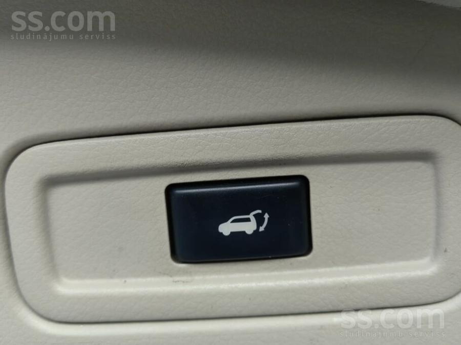 Melns Nissan Murano 2014 Jelgava, ar dzinēja tilpumu 2.50 L un nobraukumu 170 tūkst. km par 7400 €, foto 18 vietnē AUTOMOTO.COM.LV