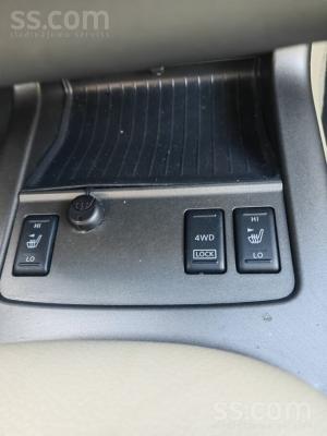 Melns Nissan Murano 2014 Jelgava, ar dzinēja tilpumu 2.50 L un nobraukumu 170 tūkst. km par 7400 €, foto 23 vietnē AUTOMOTO.COM.LV