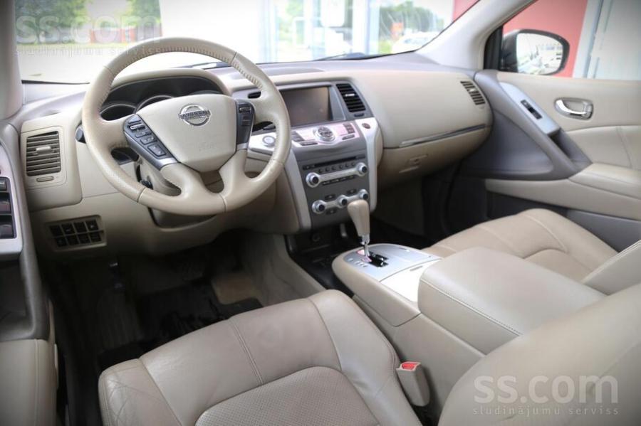 Black Nissan Murano 2014 in Riga, with an engine capacity of 2.50 L and mileage of 140 thousand km for 6995 €, photo 8 on AUTOMOTO.COM.LV