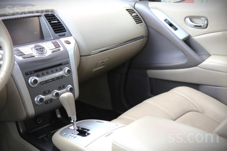 Black Nissan Murano 2014 in Riga, with an engine capacity of 2.50 L and mileage of 140 thousand km for 6995 €, photo 9 on AUTOMOTO.COM.LV